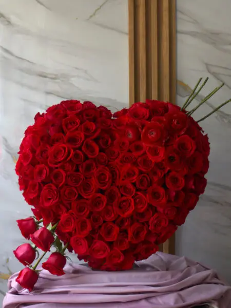 Corazón de 150 Rosas Rojas - Elixir Flores
